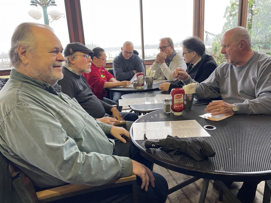Stationbreak - CBC DECEMBER 13 LUNCH AT THE GILLNETER PUB